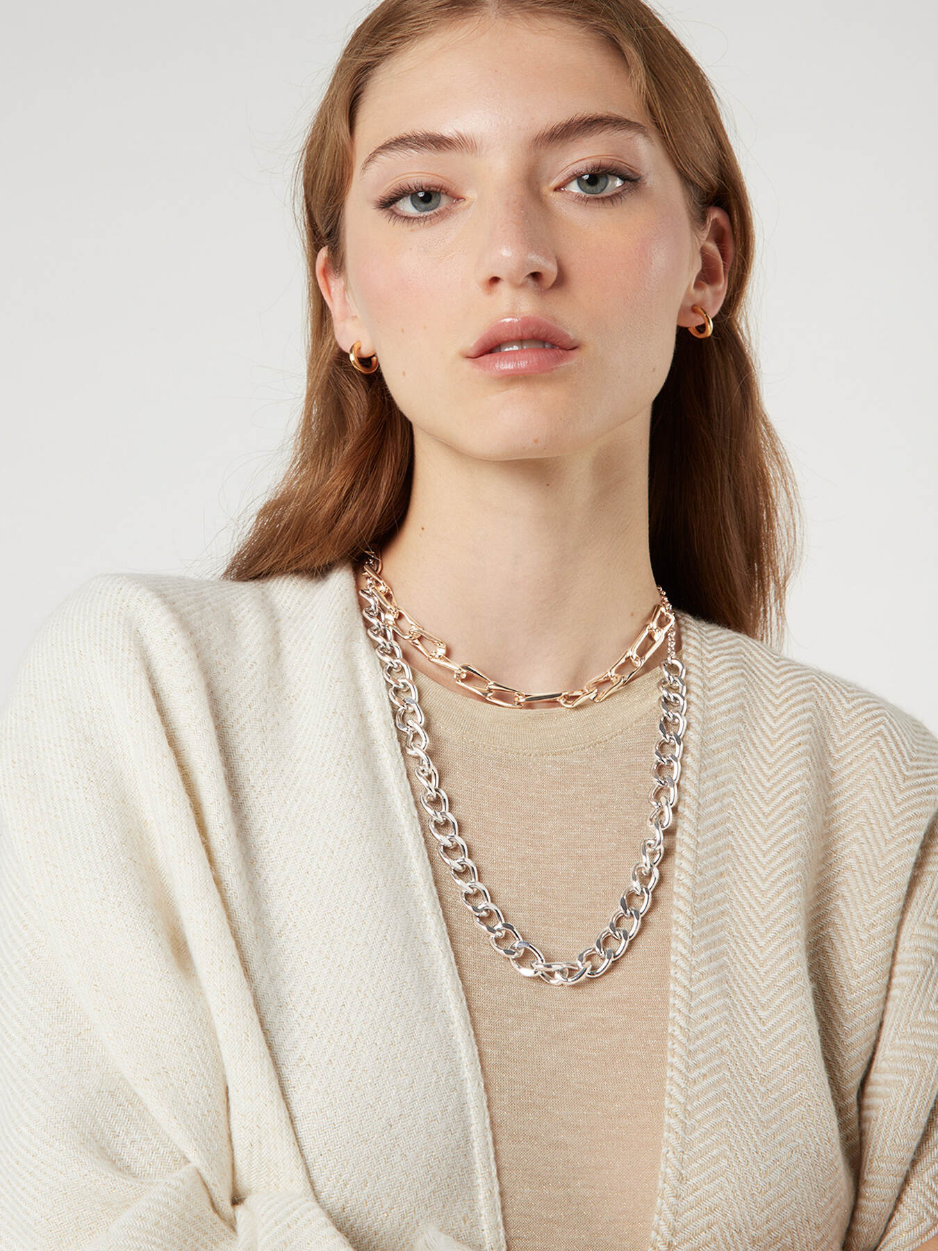 Collar de cadena metálica