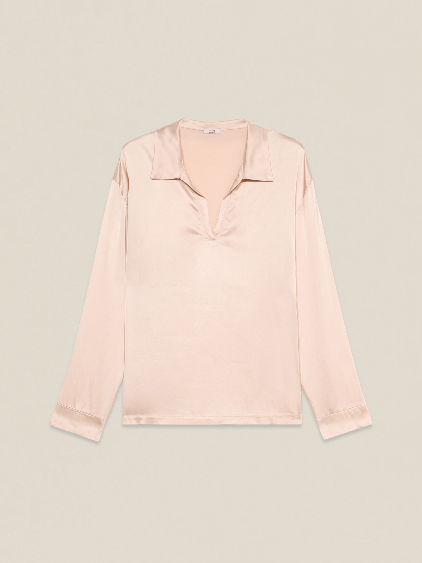 Blusa in raso con scollatura a V